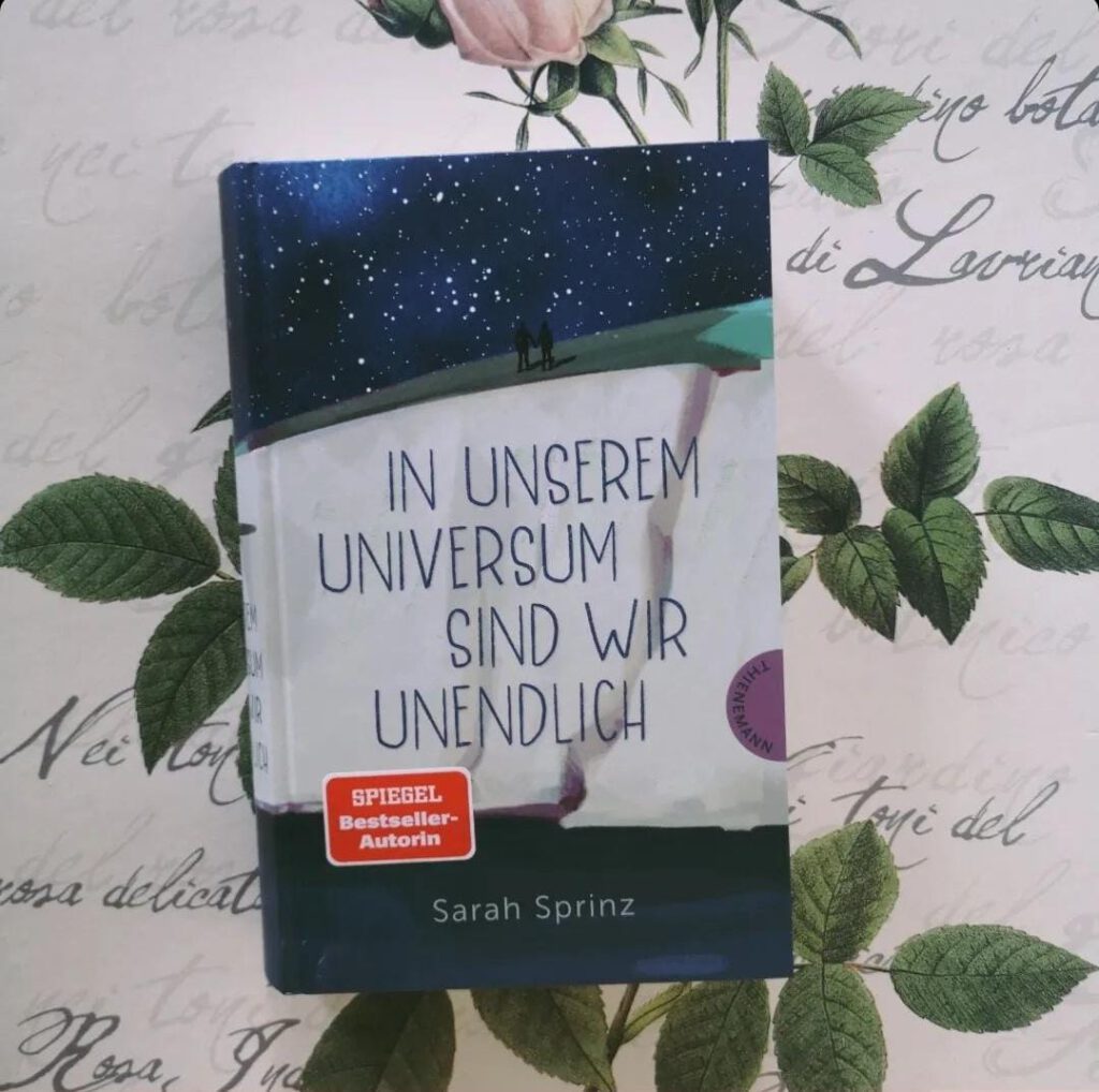 [Rezension] In unserem Universum sind wir unendlich von Sarah Sprinz ...